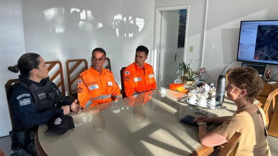 Responsáveis por salvar bebê engasgado em Andradas são recebidos pela ...