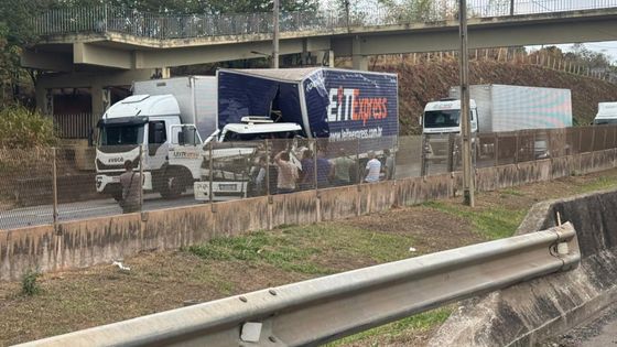 VÍDEO: Acidente grave deixa 4 vítimas feridas na Fernão Dias em Atibaia