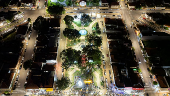 Feira da Lua acontece nesta sexta-feira (12) com show ao vivo