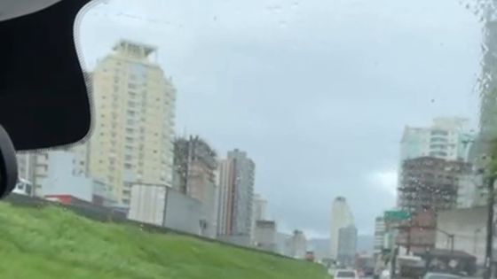 BR-101 registra filas e congestionamento intenso entre Itapema e Itajaí
