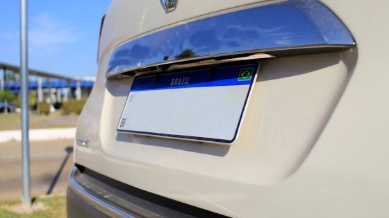 Placa do veículo danificada ou perdida? Saiba o que fazer