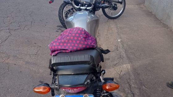 Motociclista é preso dirigindo numa roda em avenida movimentada
