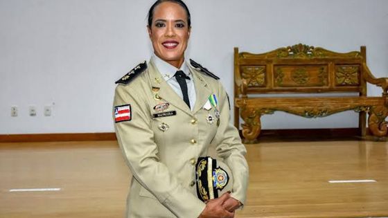 Major PM Leila é condecorada com Medalha dos 200 Anos da PMBA