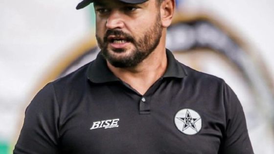 Arthur Barroso é o novo Técnico do Resende FC