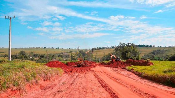 Iniciados os serviços para pavimentação da Estrada Jaborandi, em Umuarama