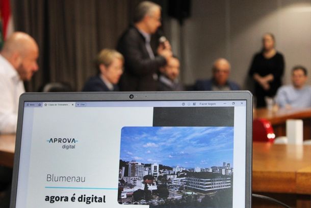 Sistema Aprova Digital passa a funcionar em Blumenau
