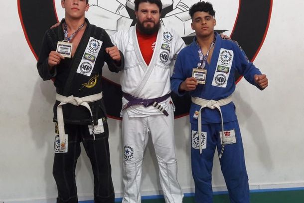Alunos de Jiu-Jitsu do “Lions Brazilian Jiu Jitsu” se consagram campeões
