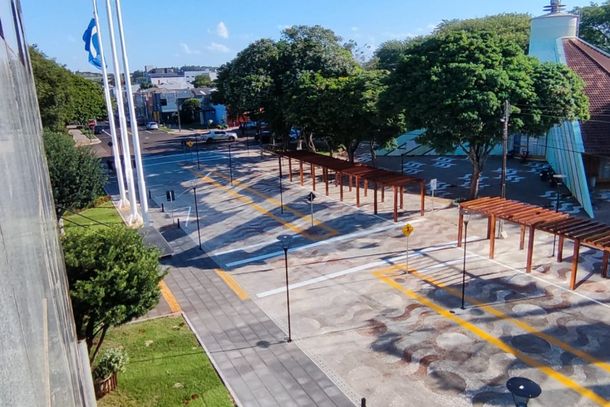 Paralelo à revitalização da Rua Paraguai, SH reabre rua em frente à ...