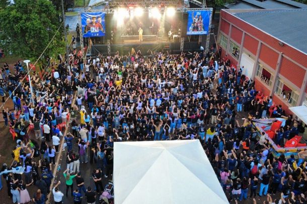 DNJ reúne mais de 4 mil jovens em Indianópolis em um dia de fé e celebração