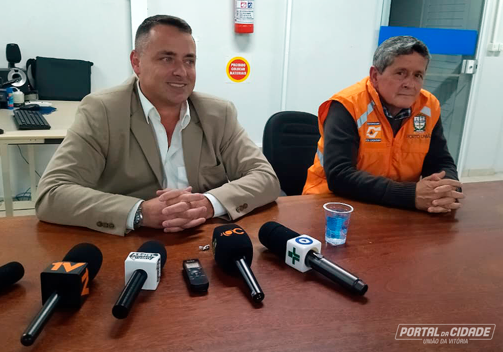 Morro da Cruz e enchentes pautam coletiva da prefeitura em Porto União