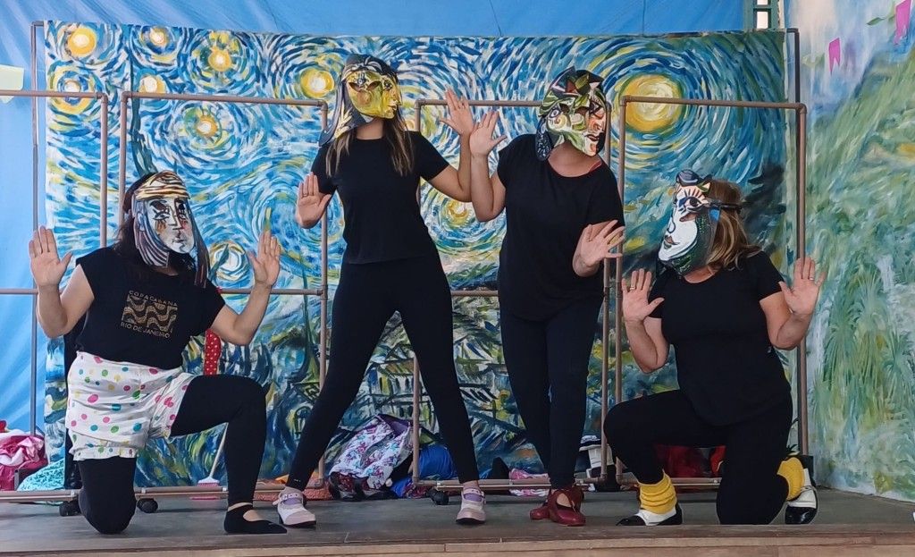 Casa Vó Nézia trabalha na produção de novo espetáculo