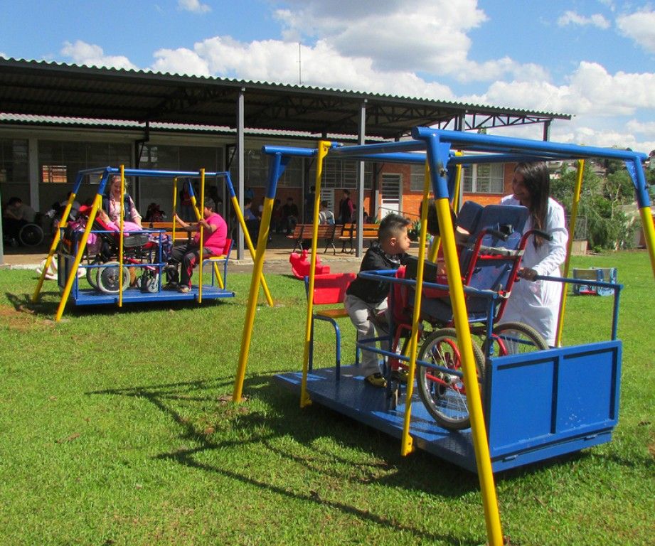 Câmara de Atibaia aprova lei para inclusão de brinquedos adaptados em playground