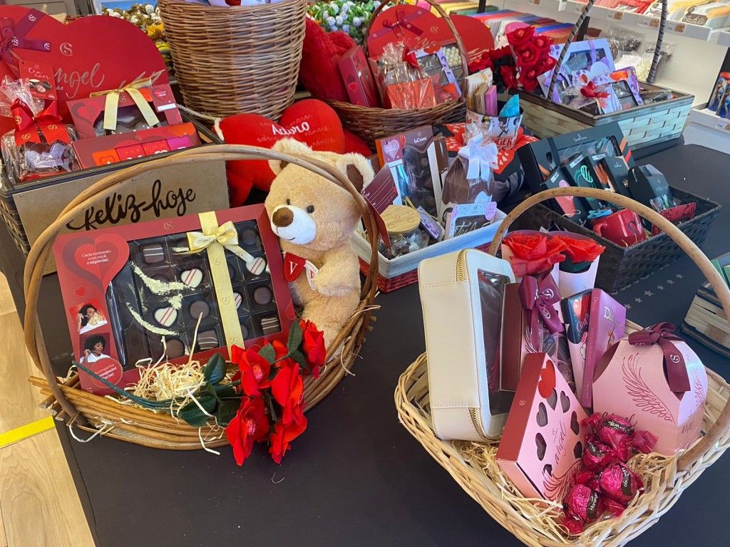 Surpreenda seu amor com chocolates artesanais da Cacau Show Jd. Paulista