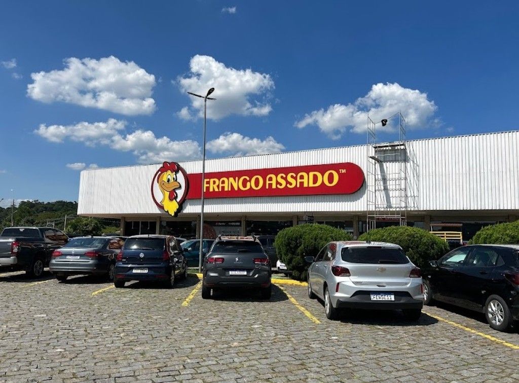 Rede Frango Assado expande com novo ‘Frango Express’ em Atibaia