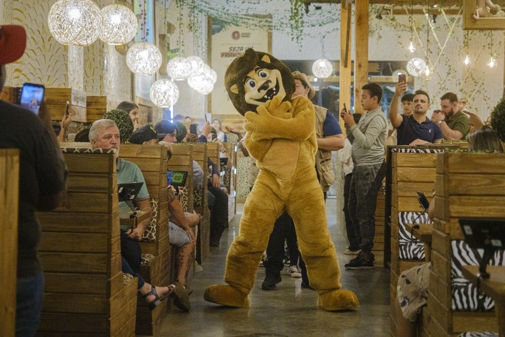 Garanta seu cartão vip na grande inauguração da Mundo Animal