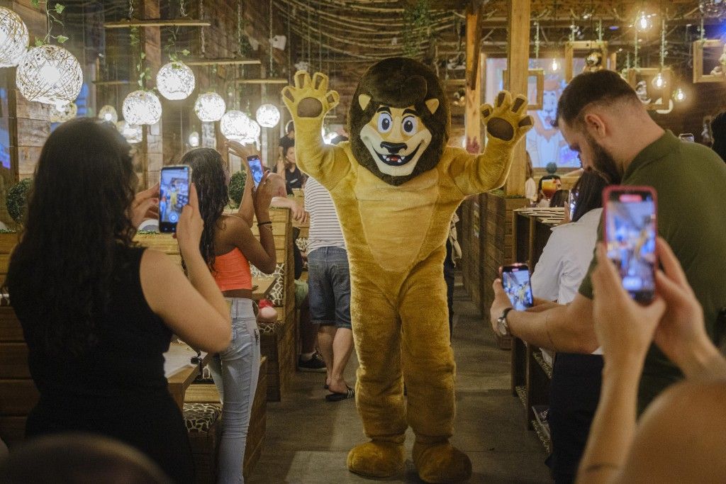 Garanta seu cartão vip na grande inauguração da Mundo Animal