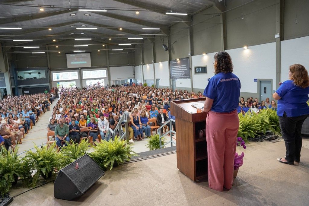 Atibaia dá início ao ano letivo com encontro de educadores na PIBA
