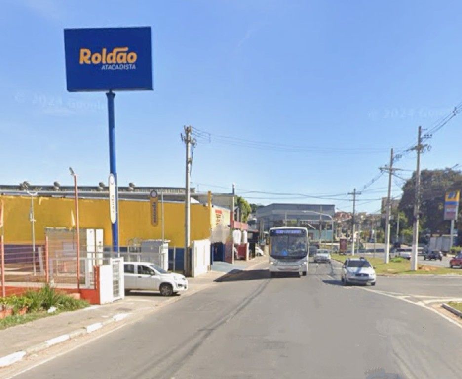 Obra do SAAE interdita avenida por 15 dias em Atibaia