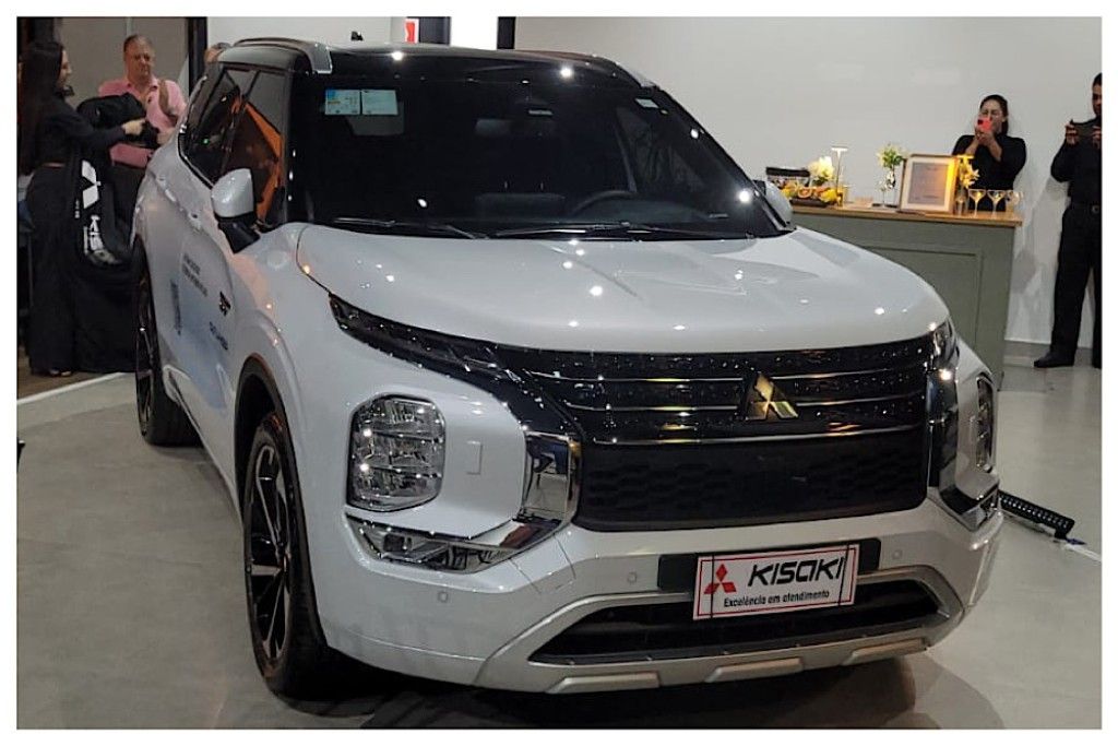 Mitsubishi Atibaia lança o Outlander Híbrido Plug-in com tecnologia de ...