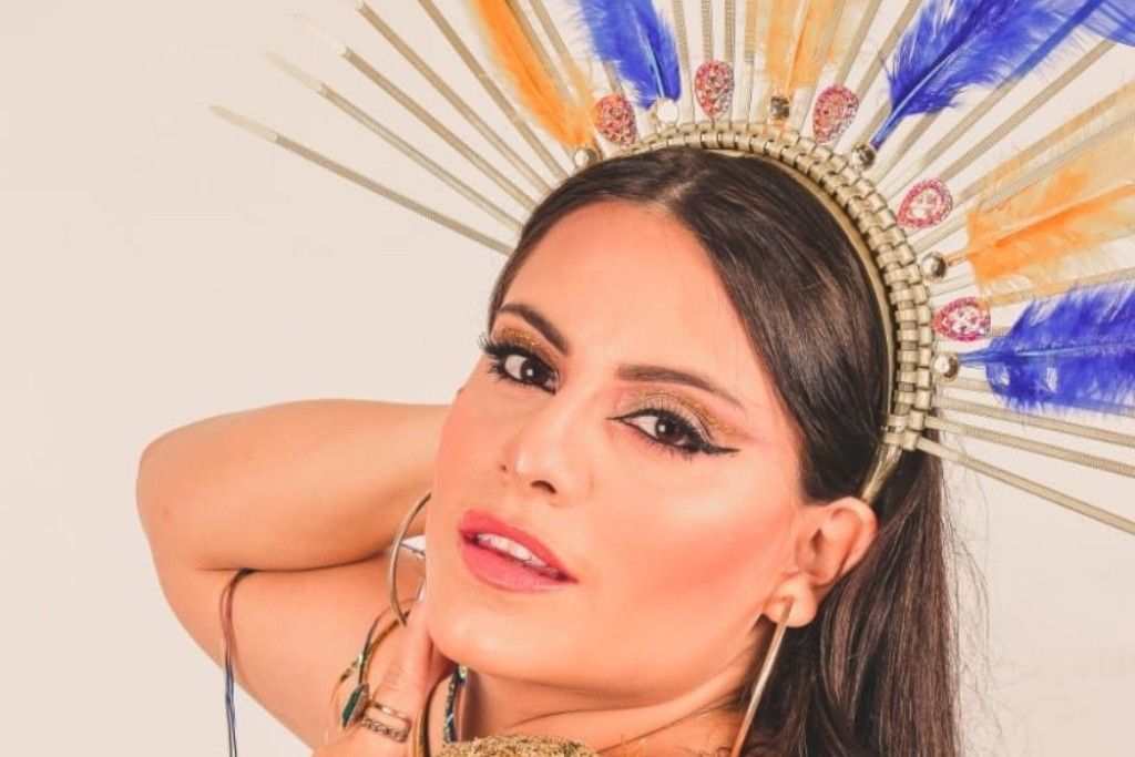 Cantora Sarah Rodriguez se apresenta no Carnaval de Barbacena