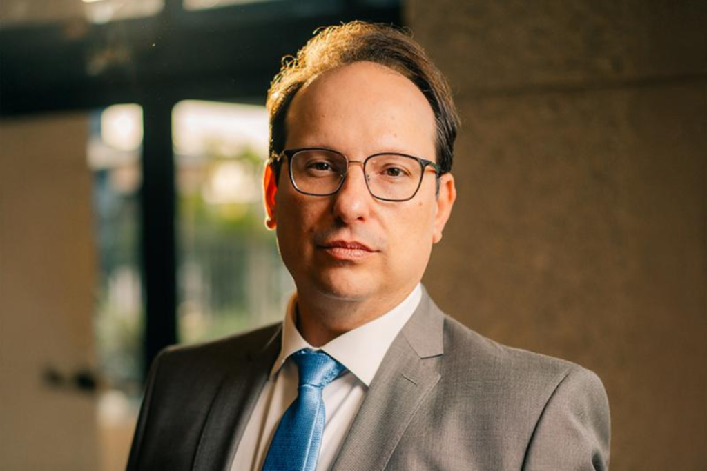 Dr. Thiago Munaro Garcia receberá o Título de Cidadão Bauruense nesta ...