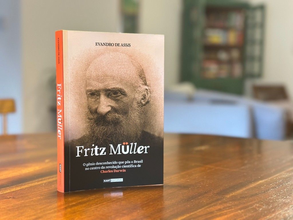 Biografia de Fritz Müller chega às livrarias nesta semana em Blumenau