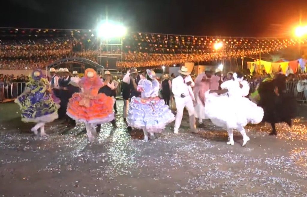 Quadrilha Junina de Brumadinho é campeã em festival em Januária