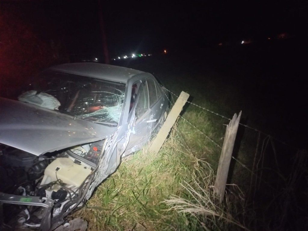 Motorista de BMW foge após causar acidente na SC-410, em São João Batista