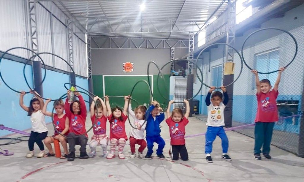 Seu filho pode aprender inglês brincando na Funny Way School, em Brusque