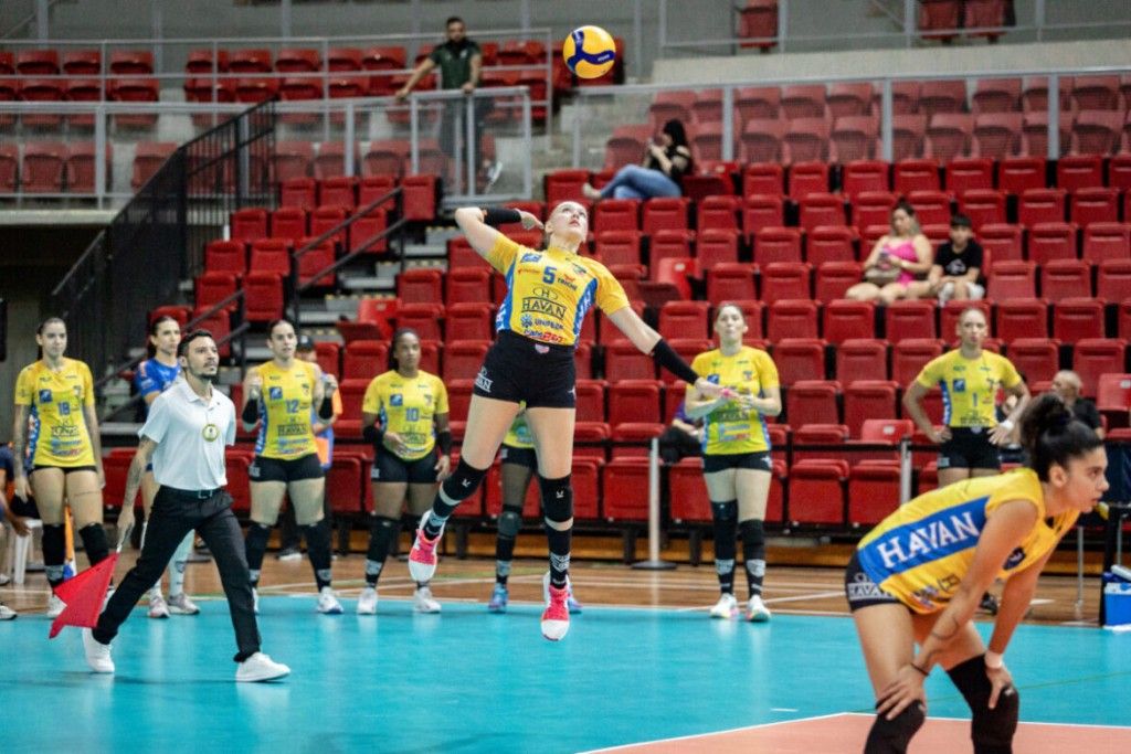 Abel Moda Vôlei vence Ceará e garante retorno à elite da Superliga feminina