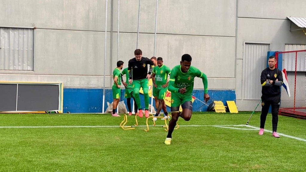 Brusque intensifica preparação para duelo contra o Barra pela Série C