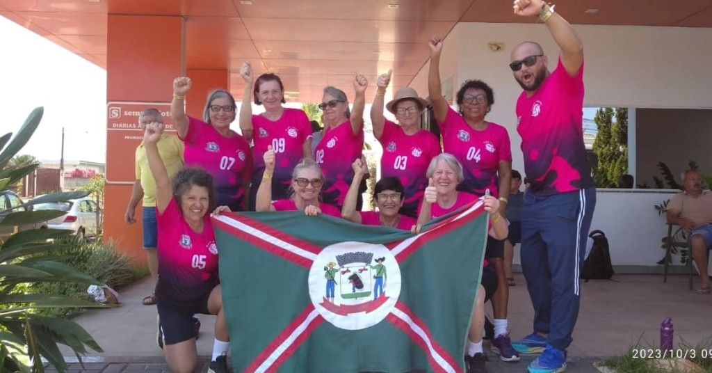 Time feminino de vôlei adaptado de Caarapó sagra-se campeã estadual