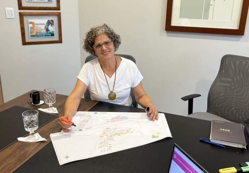 Girleide Rovari anuncia projeto "Poeira Zero" para 100%¨de asfalto em Bodoquena