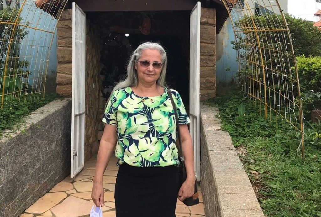 Cabreuvana Maria Benedita, com apenas 5% de visão, busca ajuda para ...