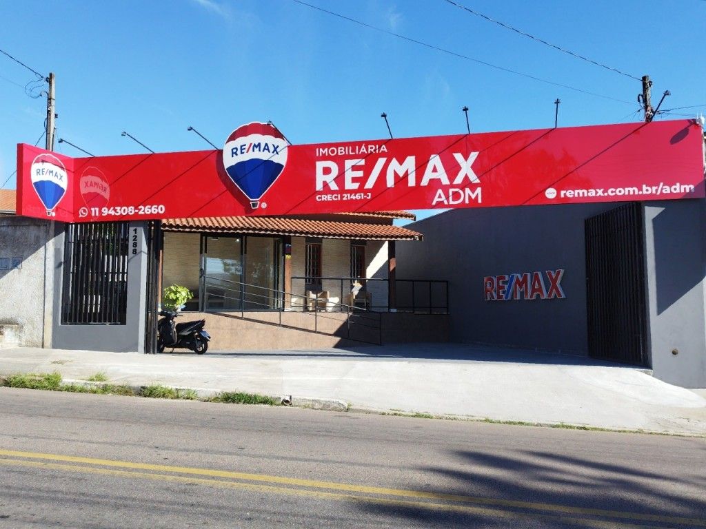 RE/MAX ADM está de casa nova e pronta para te ajudar a fechar o melhor negócio!