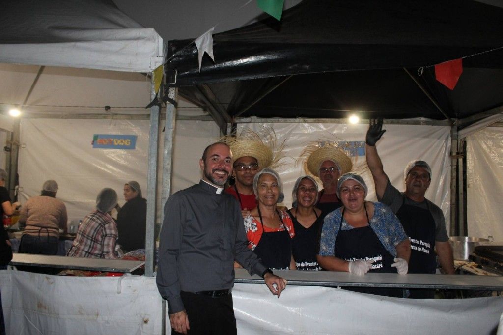 Padre Ivan convida para animada Festa de São João