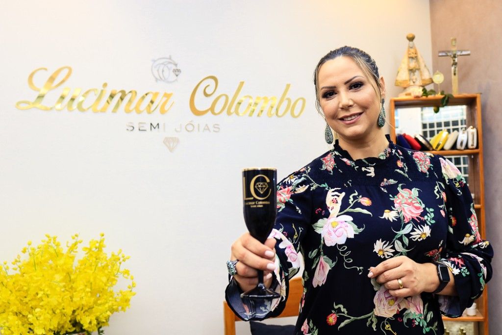 Mais ampla e moderna, Lucimar Colombo reinaugura com peças a partir de ...