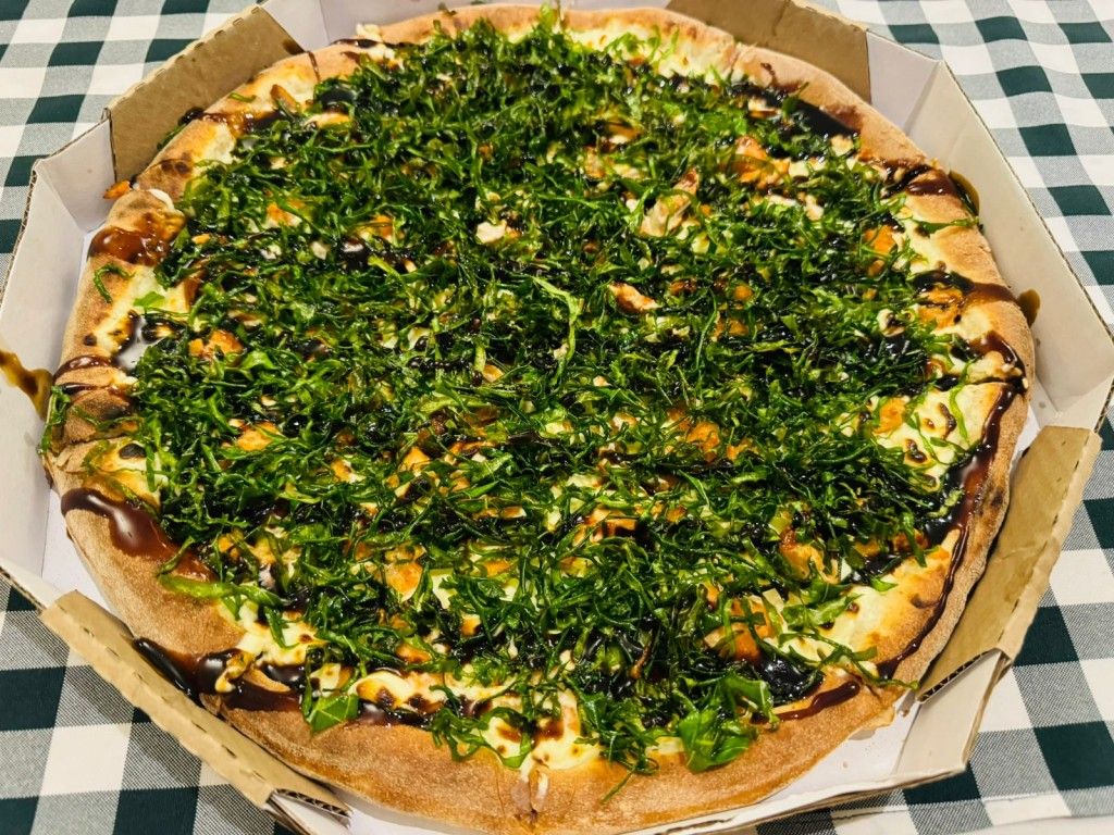 Surpreendente e irresistível, pizza de sushi é a novidade da Império ...