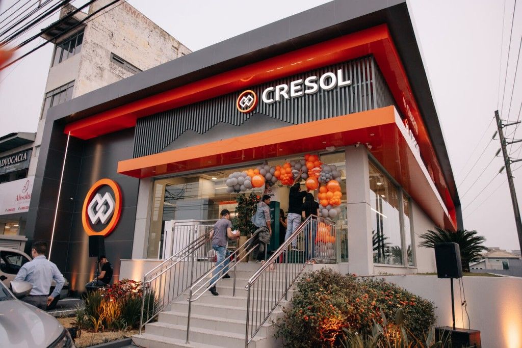 Cresol inaugura mais uma agência em Foz, agora na Avenida República ...
