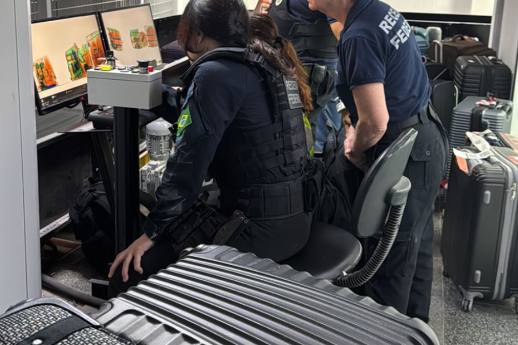 Receita Federal nega que operações no aeroporto de Foz sejam para ...