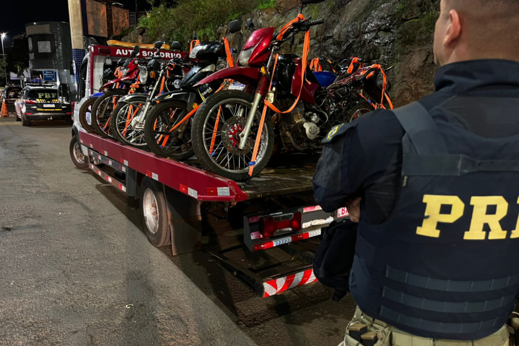 Polícia Rodoviária apreende 55 motos em operação na Ponte da Amizade