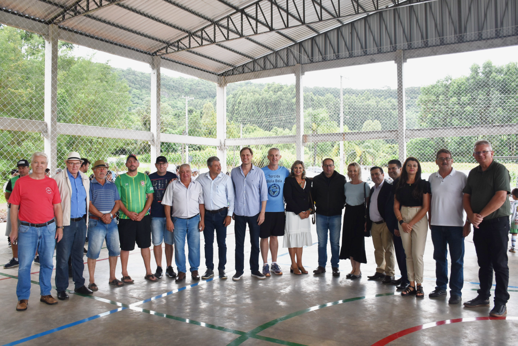 Quadra poliesportiva é inaugurada no interior de Nova Petrópolis