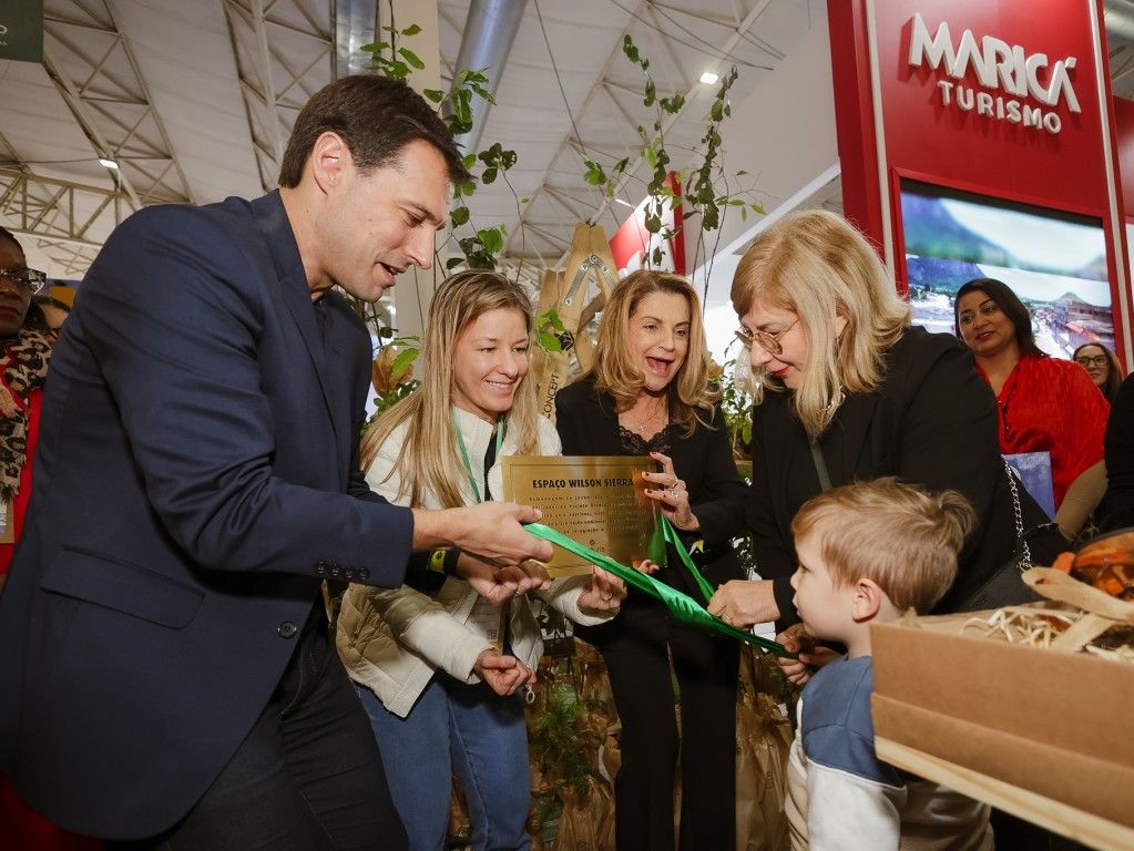 Árvore da Integração é plantada em Gramado homenageando a Costa Rica