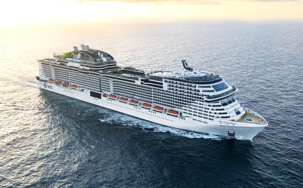 Curta um passeio pela costa brasileira no MSC Grandiosa