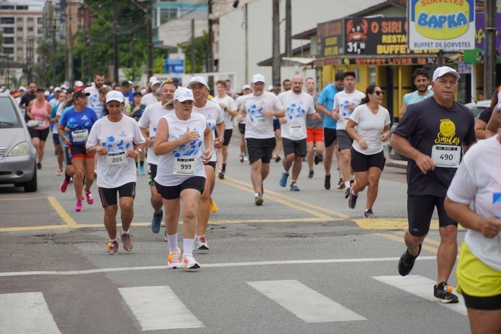 Corrida da Virada 2025 agita o último dia do ano em Guaratuba