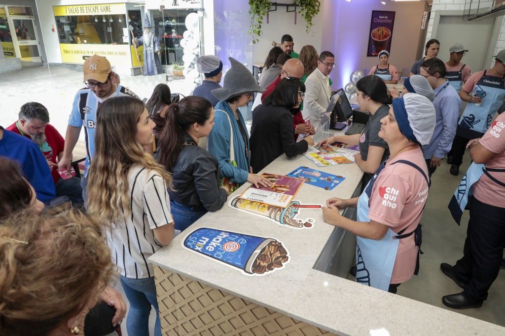 Chiquinho Sorvetes inaugura loja no centro de Gramado