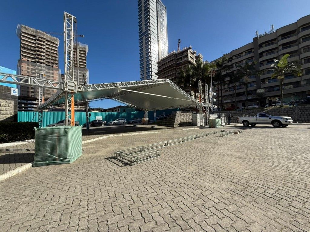 Michel Teló se apresenta hoje no Arraiá Solidário