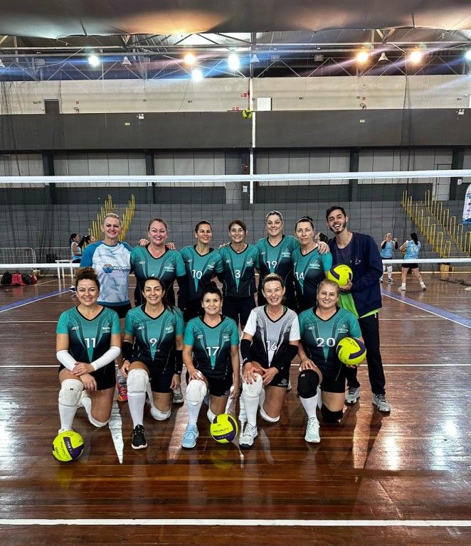 Voleibol Master de Itapema conquista títulos no Master Praia de Leste ...