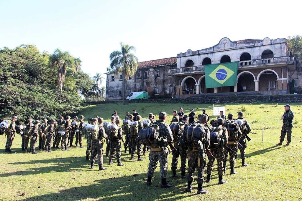 Tiros de Guerra do Norte Pioneiro realizam Exercício de Formação de Cabos