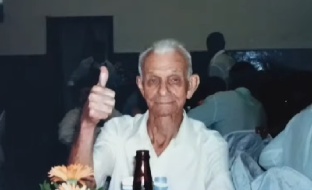 Wesley de Madureira homenageia Antônio Defendi, histórico zelador do "Gilbertão"